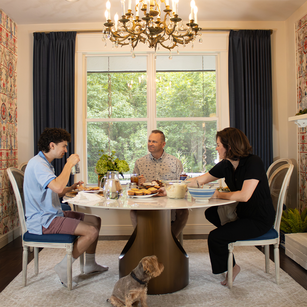 Chic Round Dining Table For 4